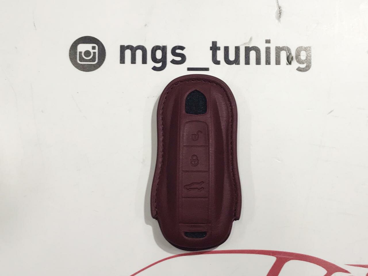 Чехол для ключа Porsche нового образца бордовый