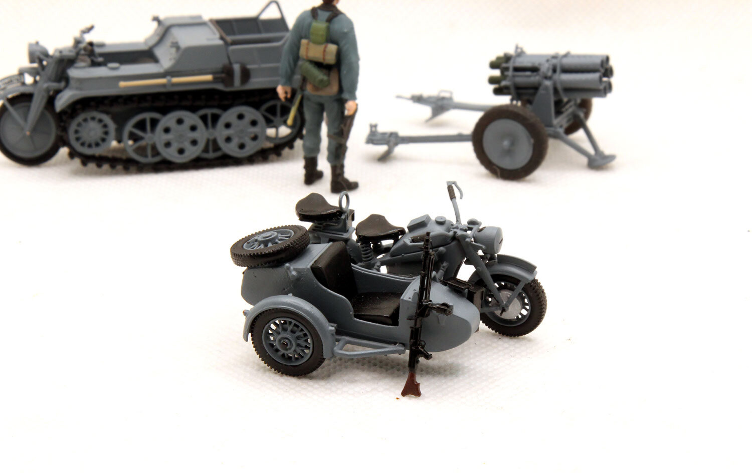 Вражьи морды. Zundapp КS750 модель в масштабе 1:43