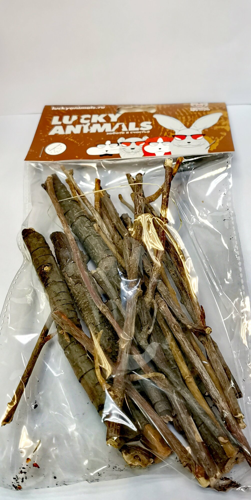 Лакомство для грызунов LUCKY ANIMALS "Ветви смородины", 45г, 1 уп