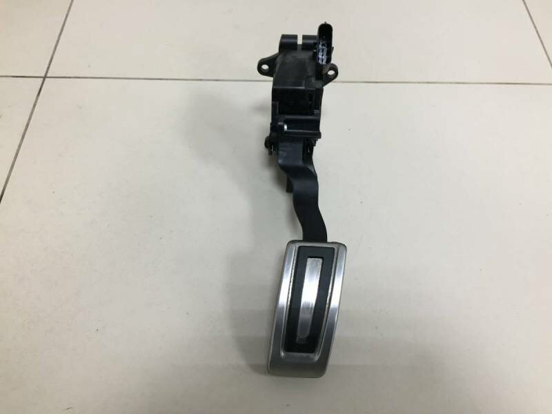 Педаль газа Skoda Rapid 2019 кат.номер: 6C1723503E