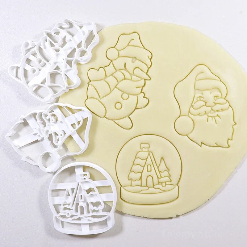 Формочки для печенья Merry Christmas 3D Санта-Клаус, Снеговик, Хрустальный шар A Set-3PCS