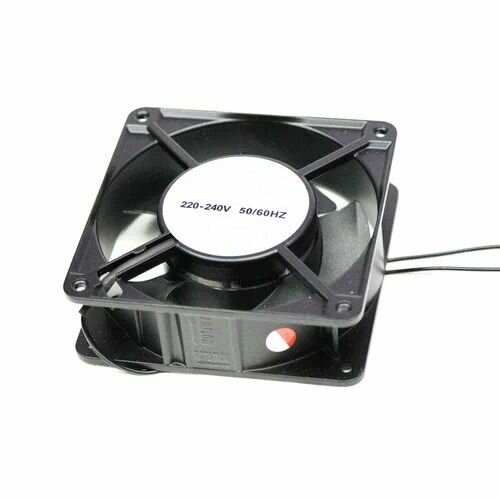 Вентилятор (металлический) для охлаждения техники 150*150*50 мм, 0,21А