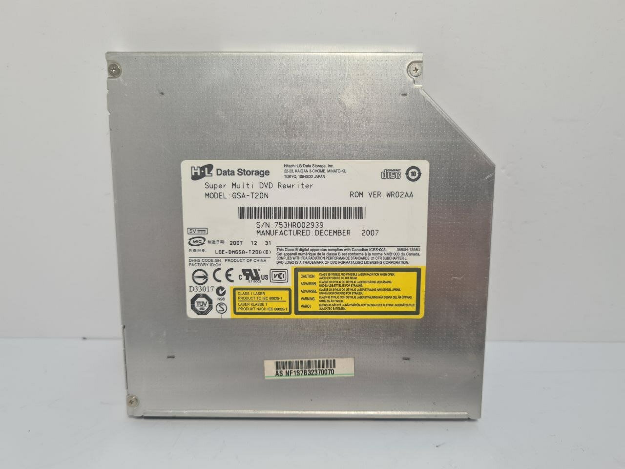 DVD-RW привод Model: GSA-T20N IDE
