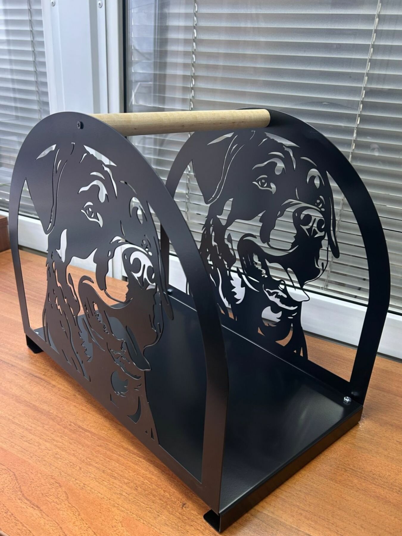 Дровница металлическая разборная Ротвейлер. Подставка для дров