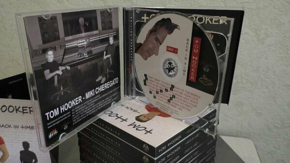 Компакт-диск: Tom Hooker - "Back In Time" (2017) Expanded Russian Edition — фото 1