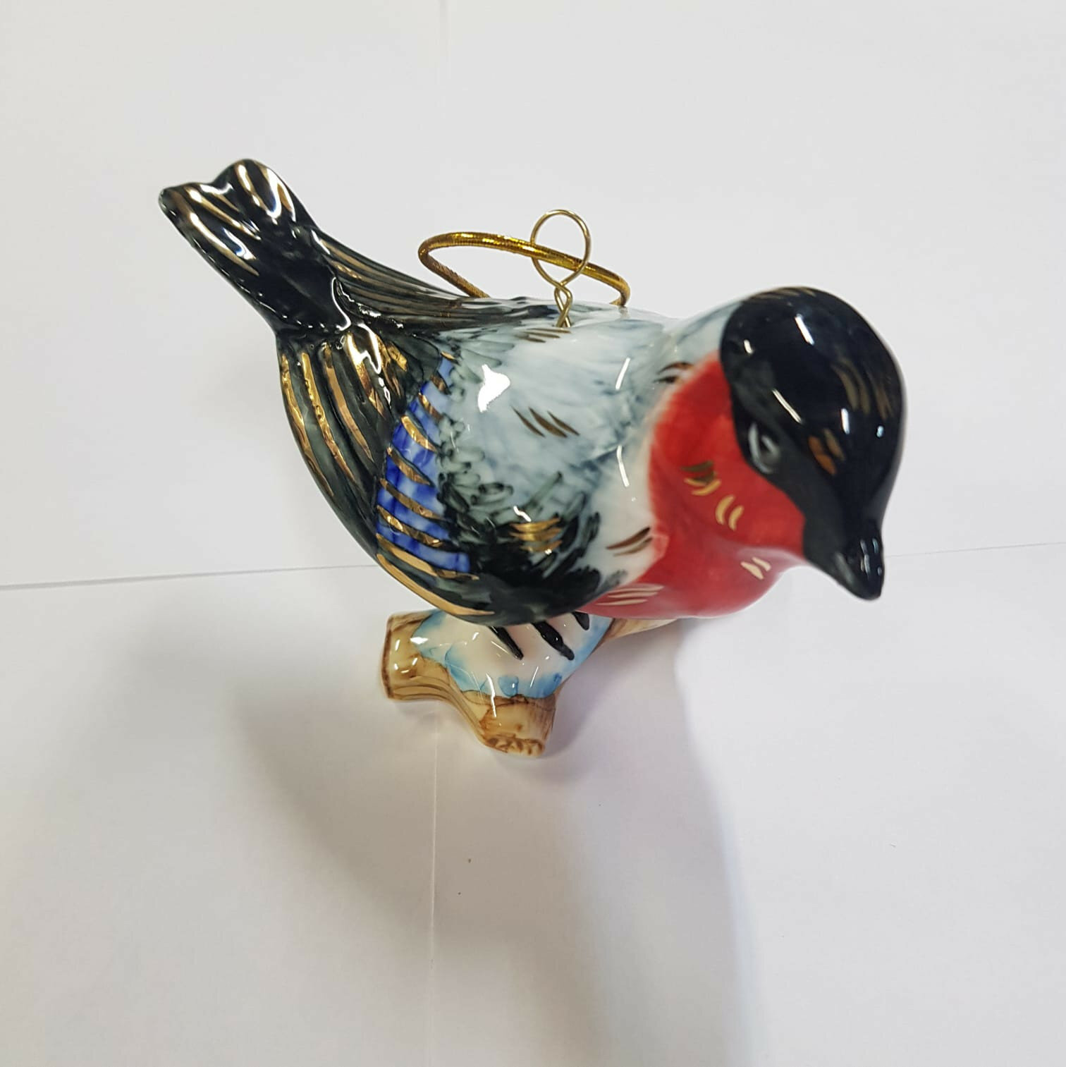 Игрушка на елку Снегирь, фарфор