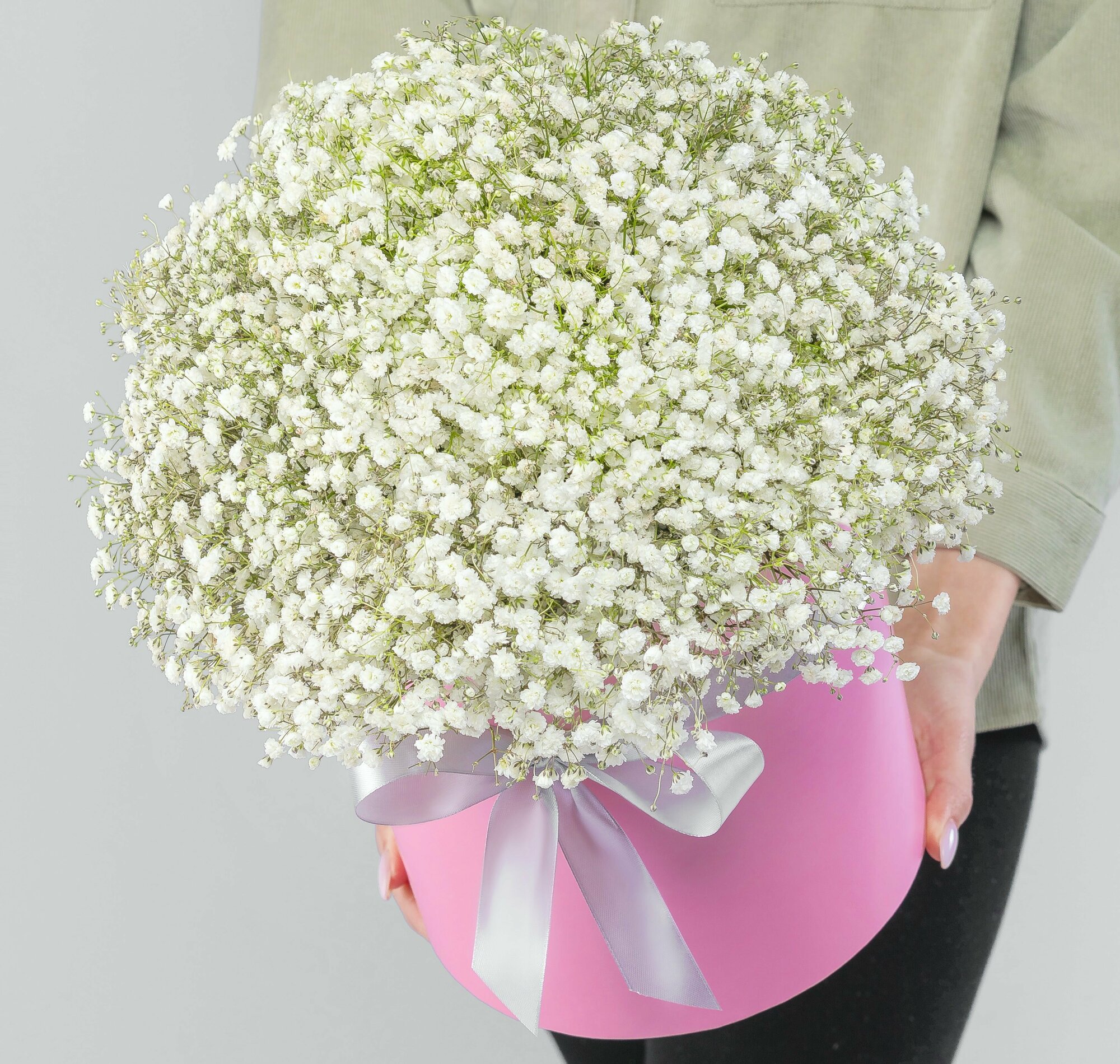 Букет Мегацвет24, гипсофила, 25 шт, белый цвет, в шляпной коробке