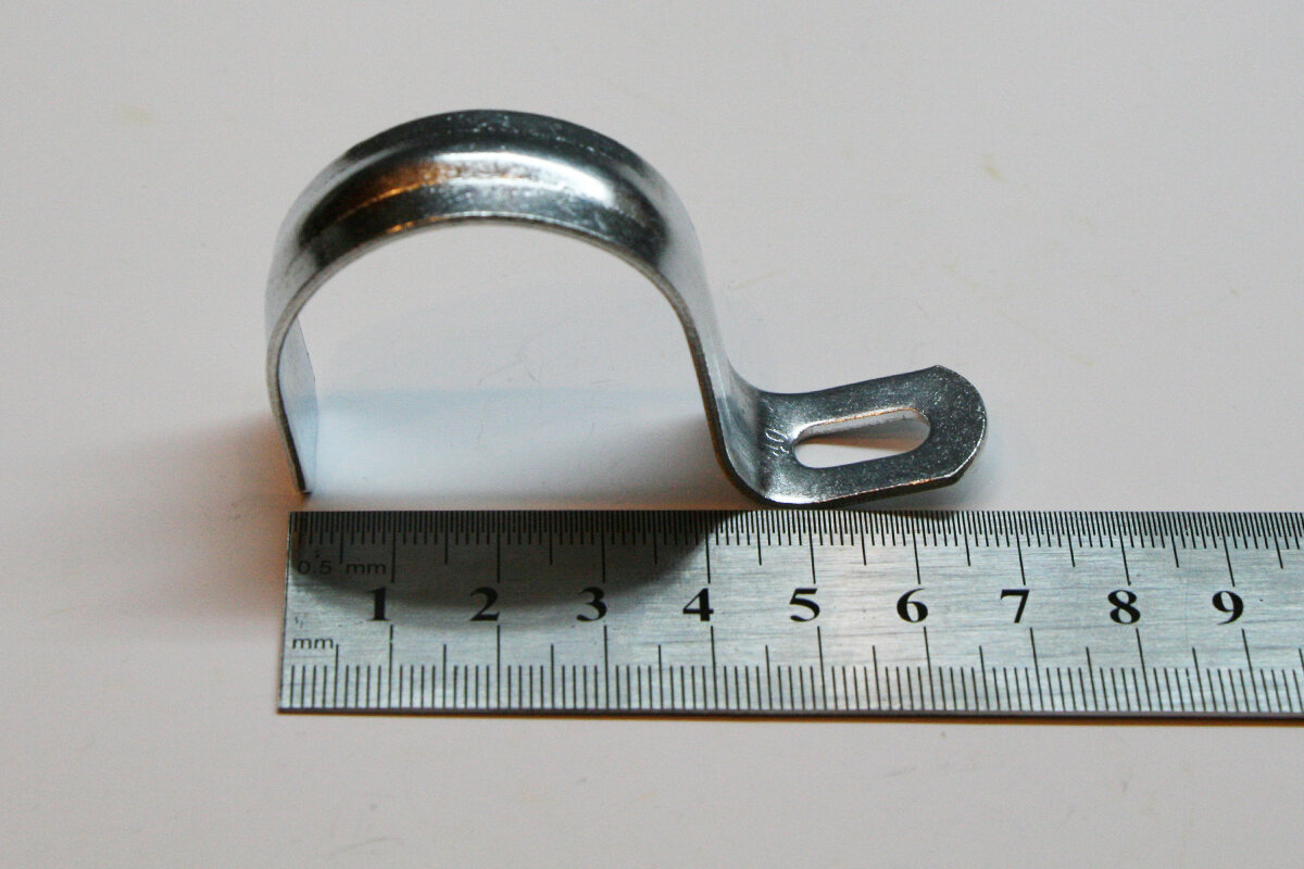 Скоба металлическая оцинкованная однолапковая MAYER СМО 38-40 (50шт.)