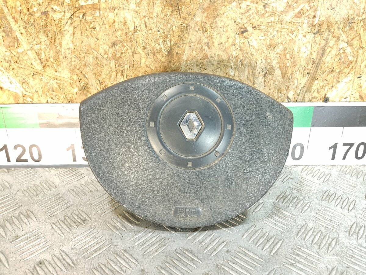 Подушка безопасности в руль RENAULT Megane 2003 2009 8200381849