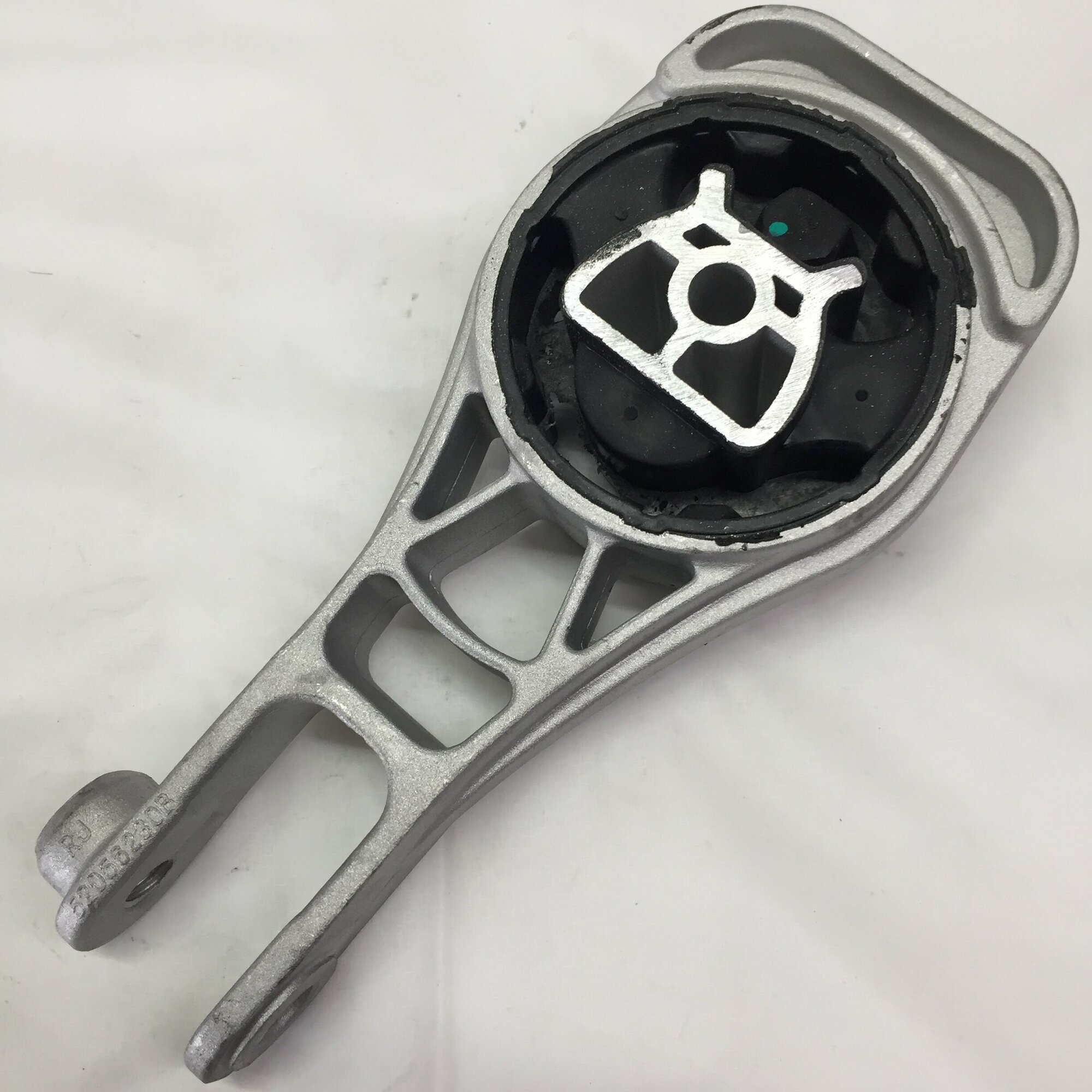 Опора двигателя задняя КПП BR. RP.3.6 Chevrolet Aveo T300, Cobalt, Opel Mokka OEM 95493722