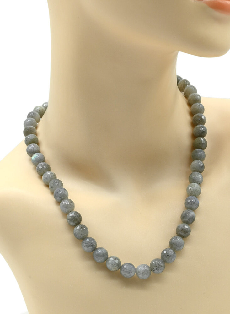 Бусы, лабрадорит