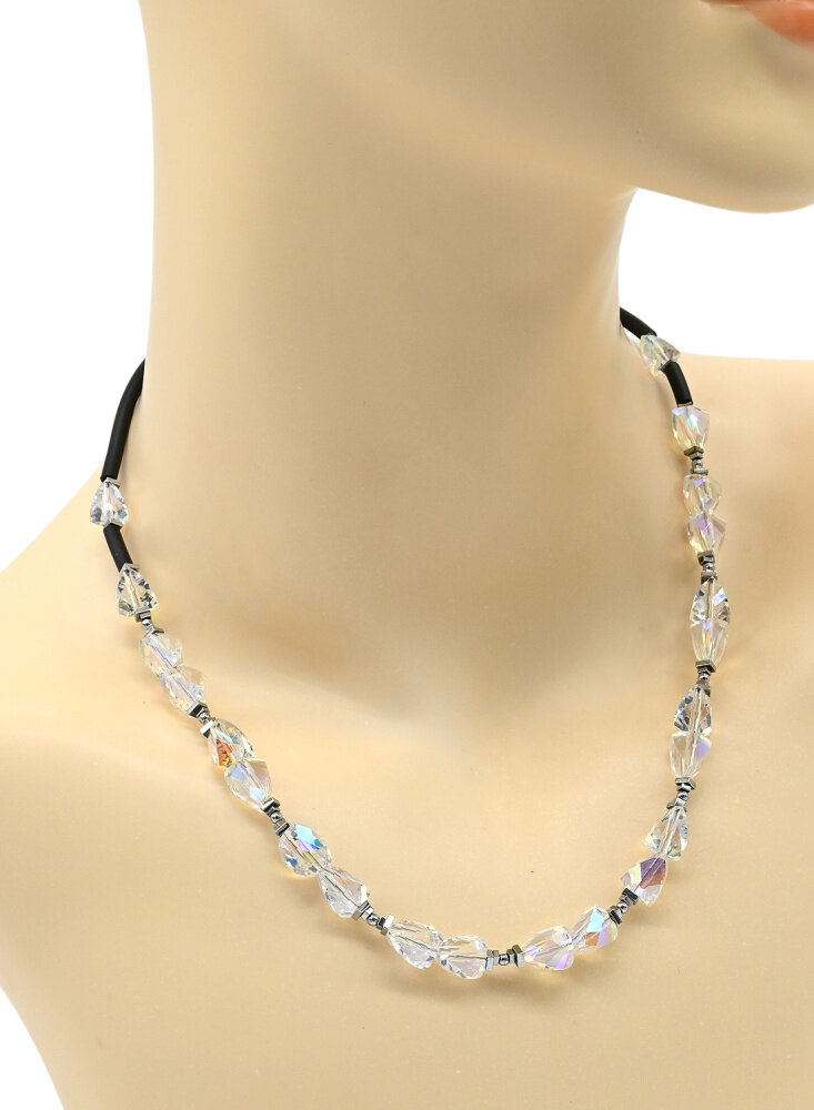 Колье, циркон