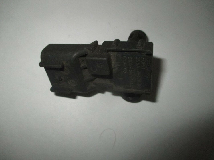 Датчик 2S6A9F479BB Форд Фокус 2 SHDA 1,6л и Land Rover Range Rover Sport 2005-2013