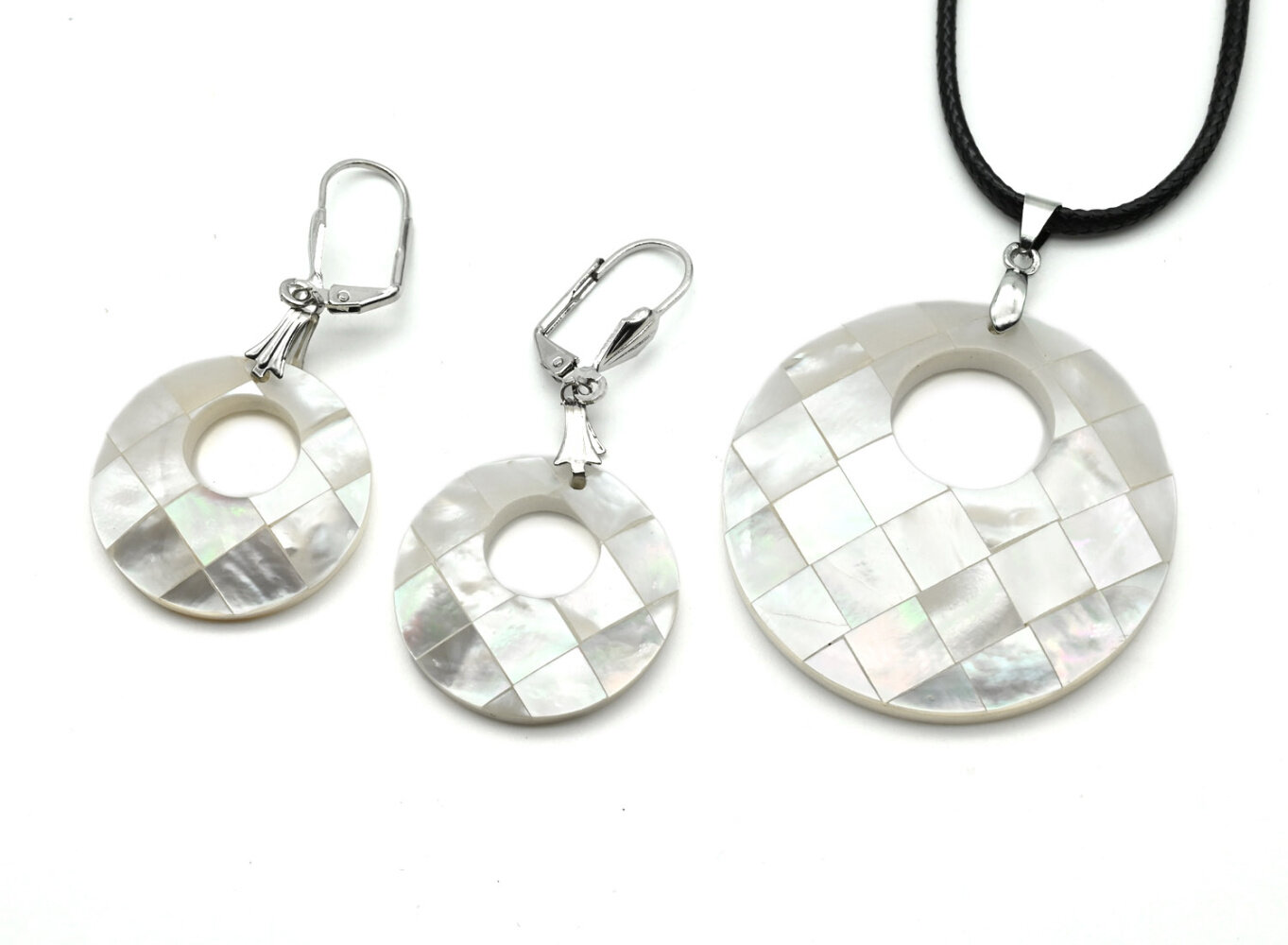 Комплект бижутерии Радуга Камня: подвеска, серьги, перламутр