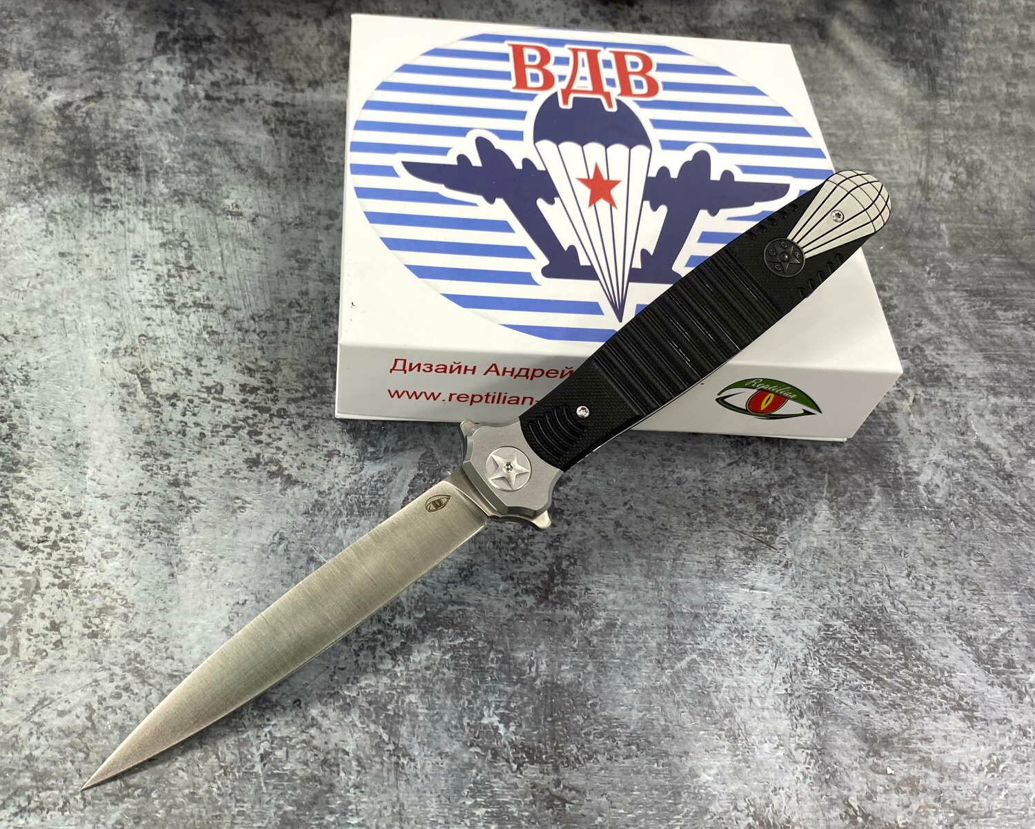 Складной нож ВДВ, сталь D2, G10, сталь