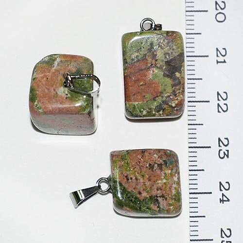 Кулон натуральный камень Унакит 0010152 с петлей и держателем 17х12х12 мм, цена за 1 шт.