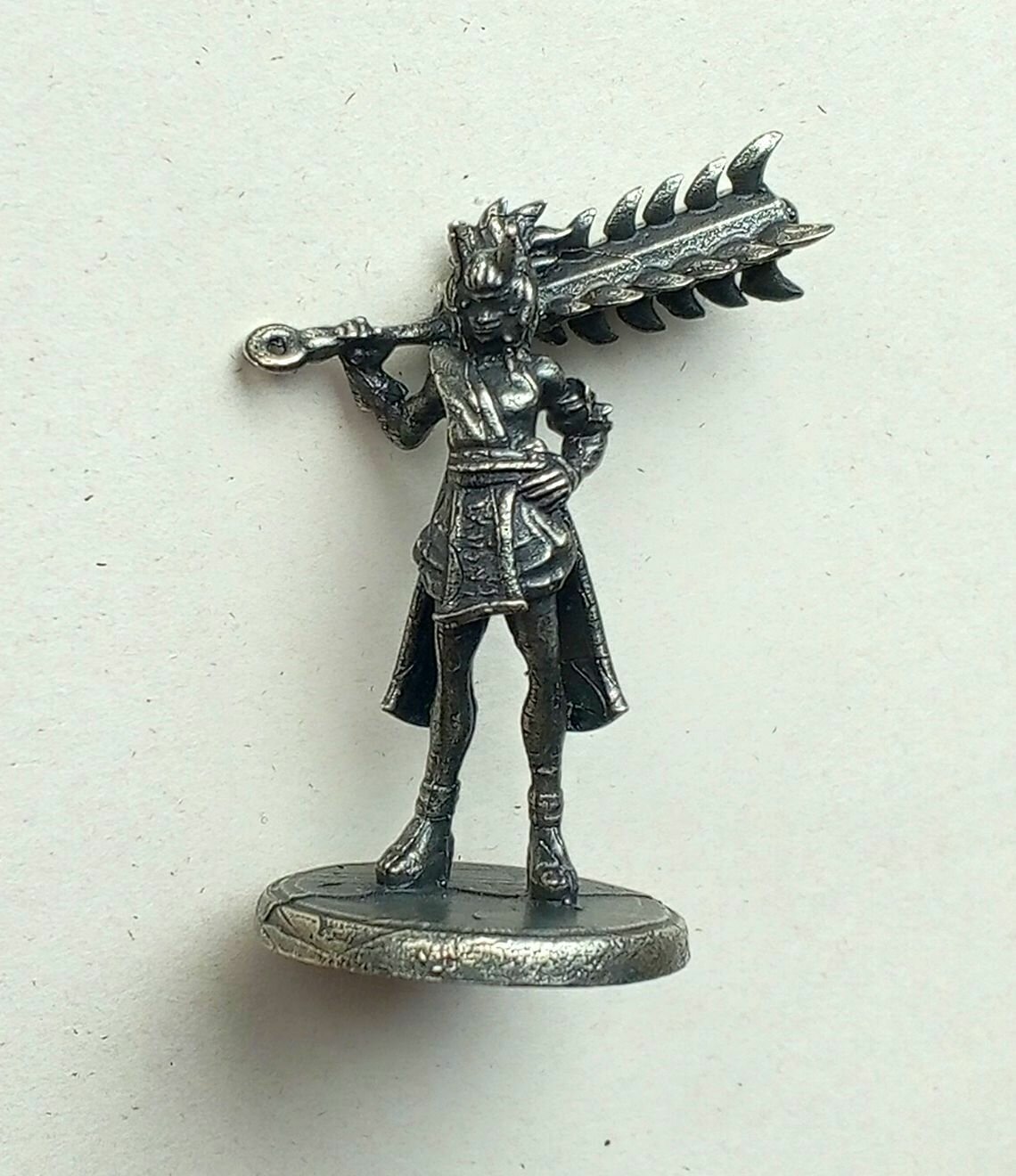 Тифлинг Жрица Женщина. Воин, паладин. Фигурка металлическая 38 мм. Аксессуар для настольных игр ДнД / Dungeons & Dragons