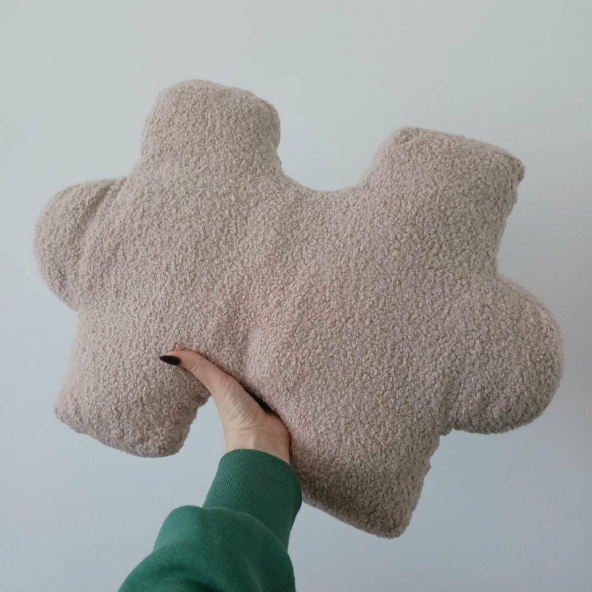 Подушка декоративная из меха букле Тетрис, цвет бежевый