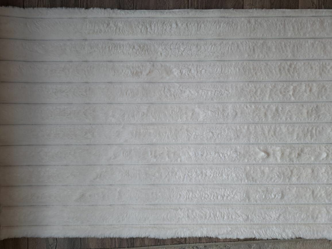 Меховой ковер "Кролик" , из кроличьего меха , 2м x 3м, белый