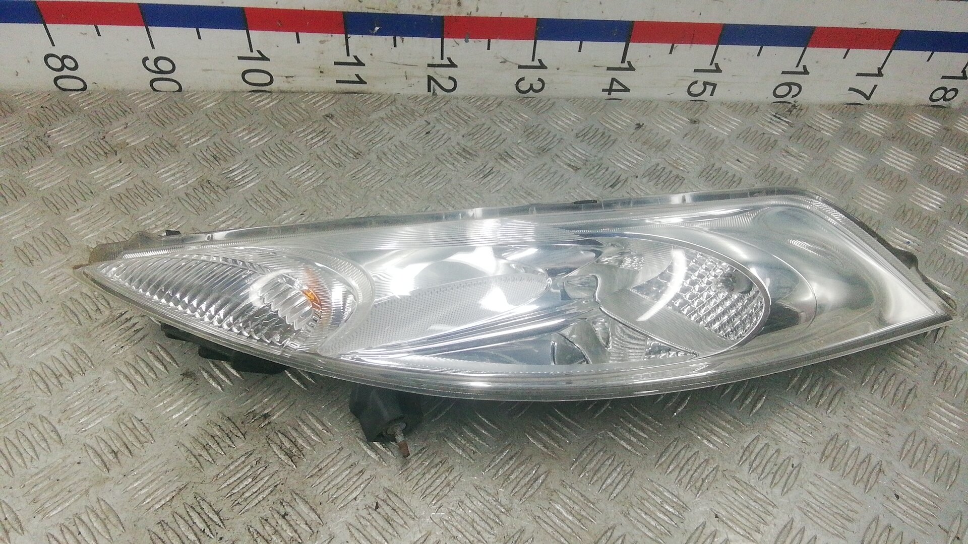 Фара левая NISSAN JUKE F15, Номер 261251KL0B