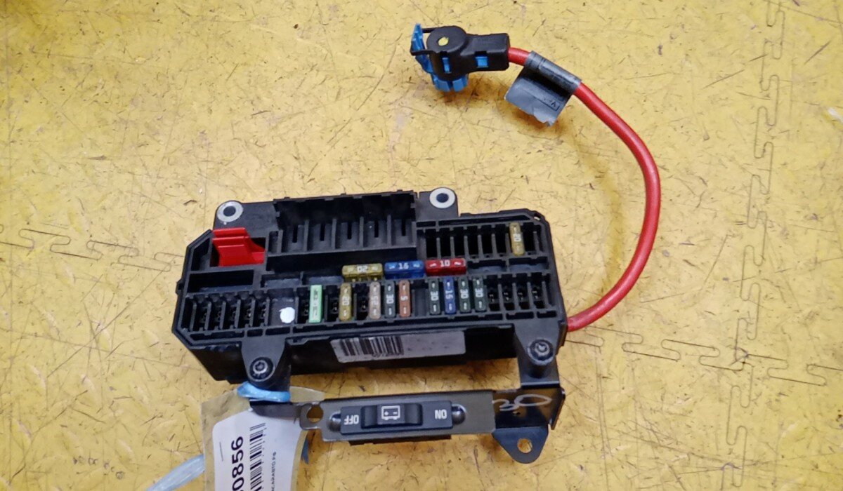 Блок предохранителей 7-серия E65/E66 BMW 61136900583