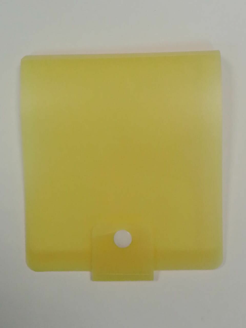 Папка для 12 CD/DVD дисков желтая на кнопке