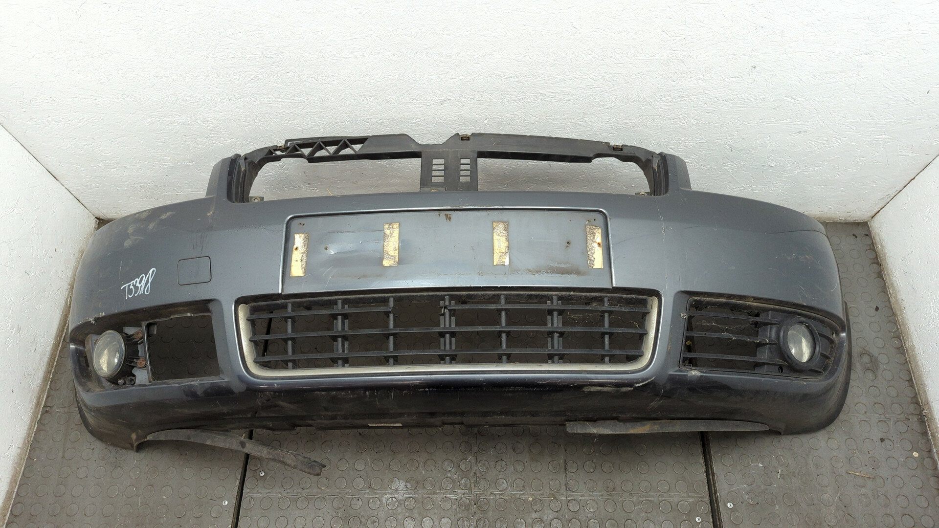 Бампер передний Audi A4 (B6) Б/У