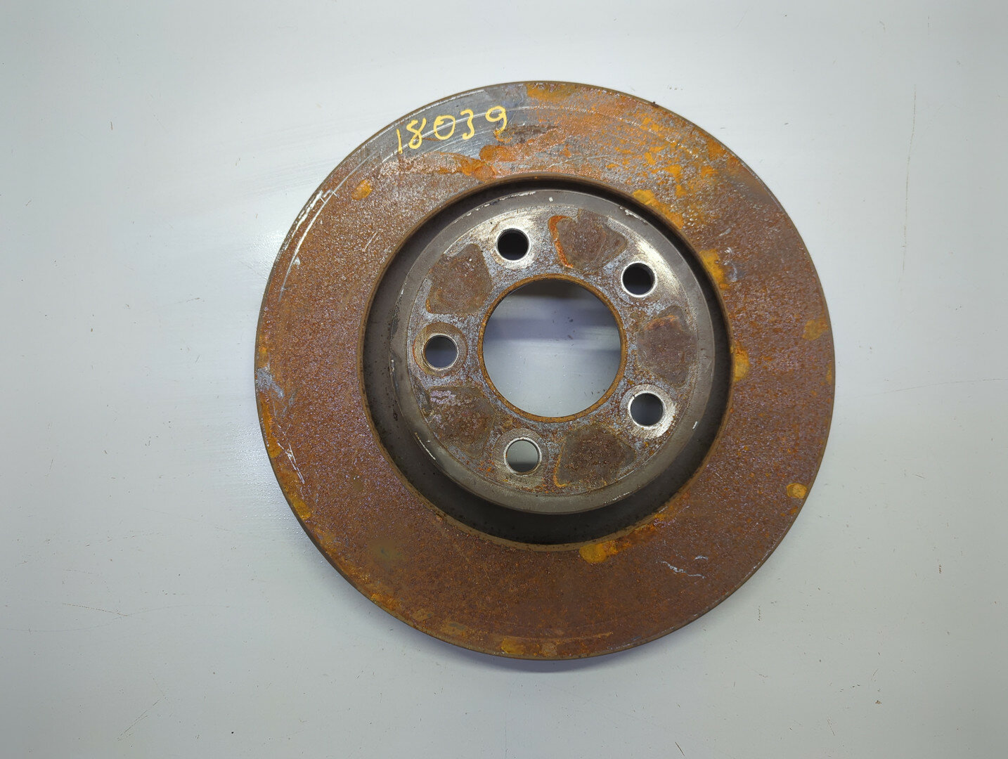 Диск тормозной передний Ford Mustang Б/У