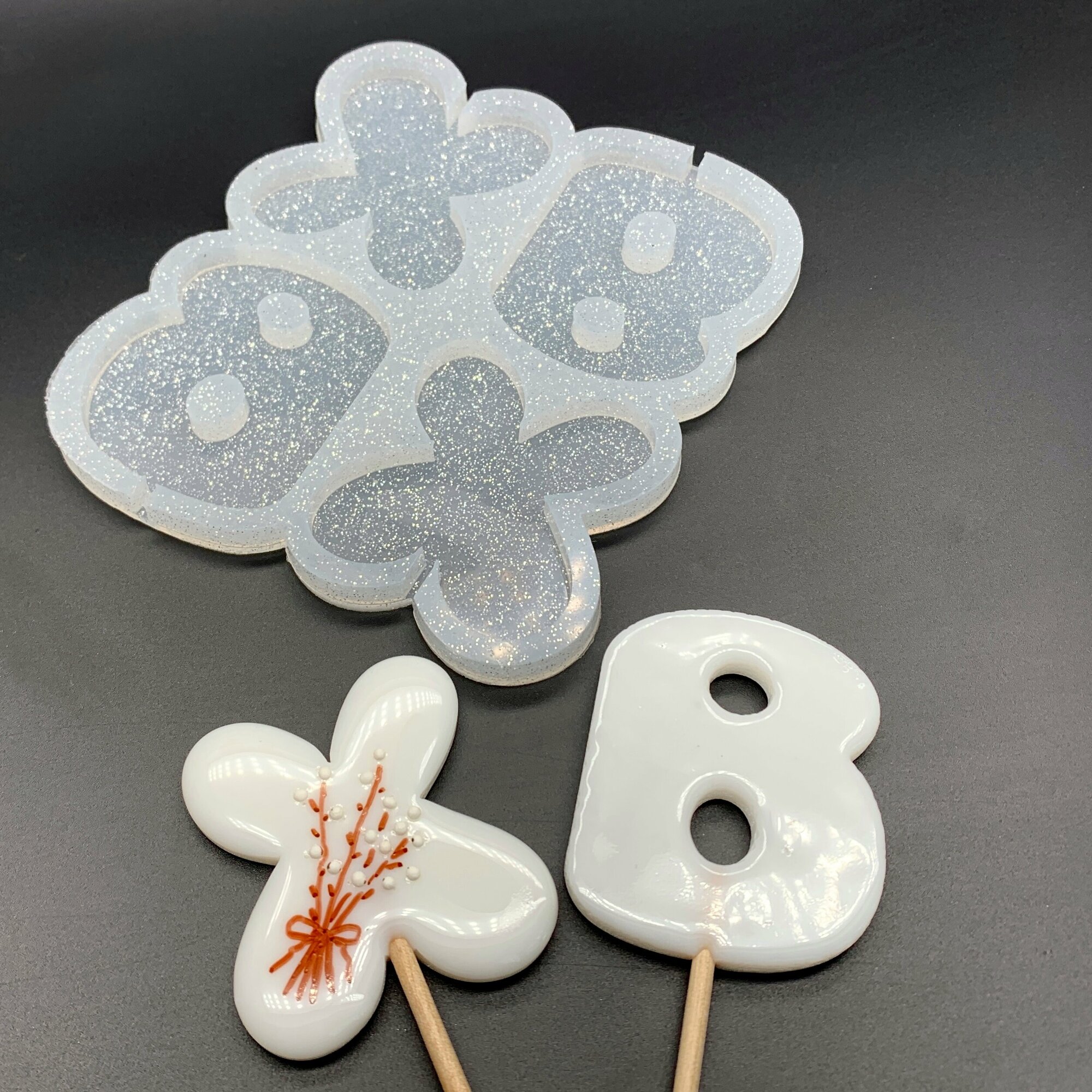 Силиконовая форма молд для леденцов и шоколада Буквы ХВ №2