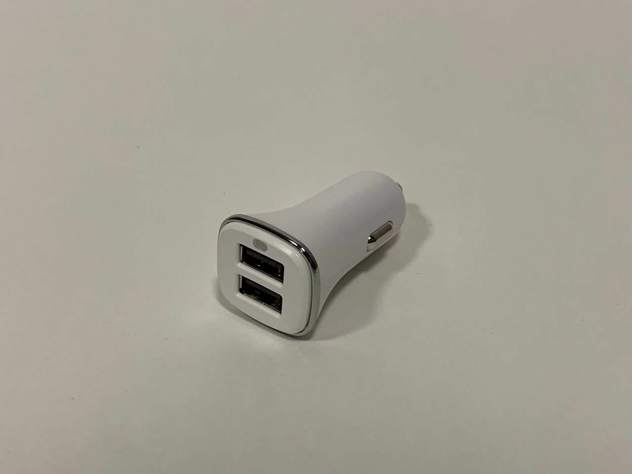 Зарядное устройство USB белое