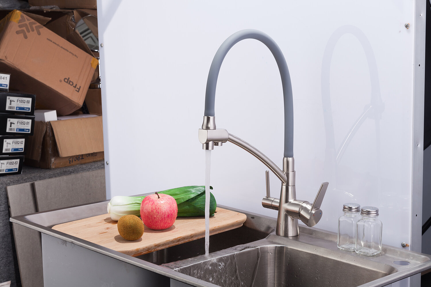 Смеситель для кухни с гибким изливом GAPPO G4398 с фильтром сатин