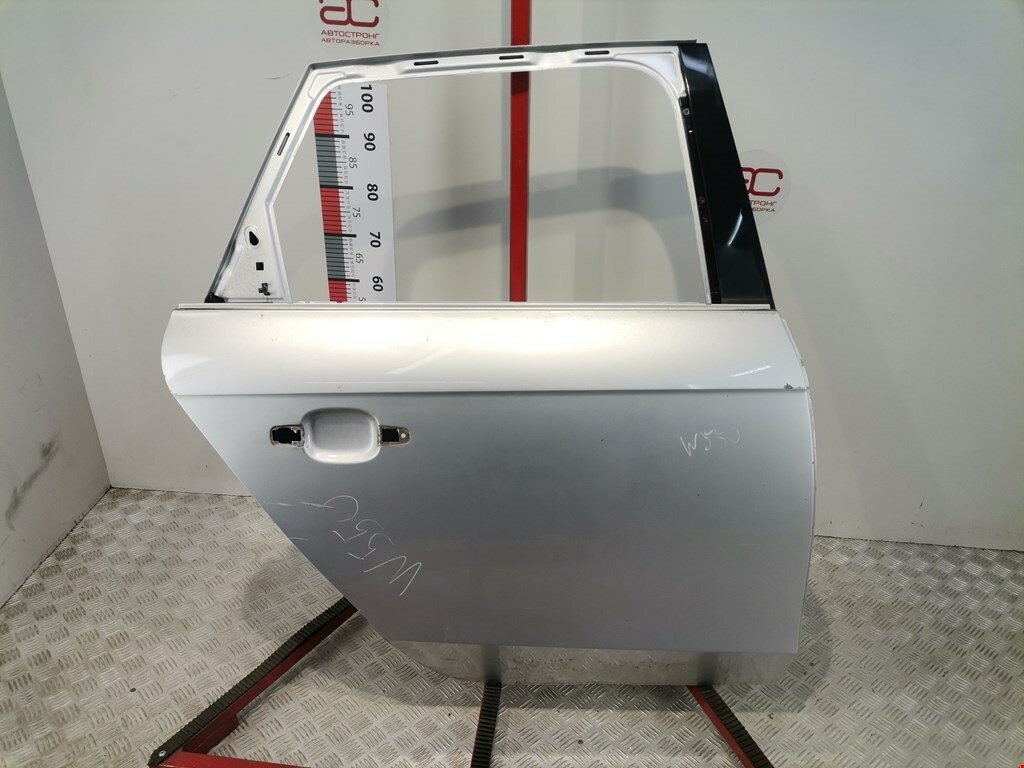 Дверь задняя правая Audi A4 B8 8K9833052D арт. 2164413