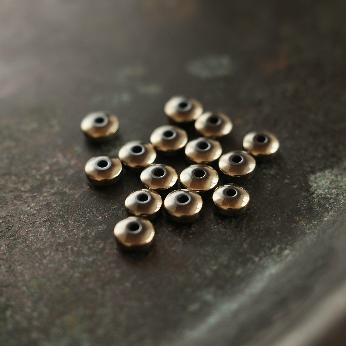 Гематит немагнитный Бусины натуральные 100 шт, рондель, цвет бронза, размер 4x2 мм