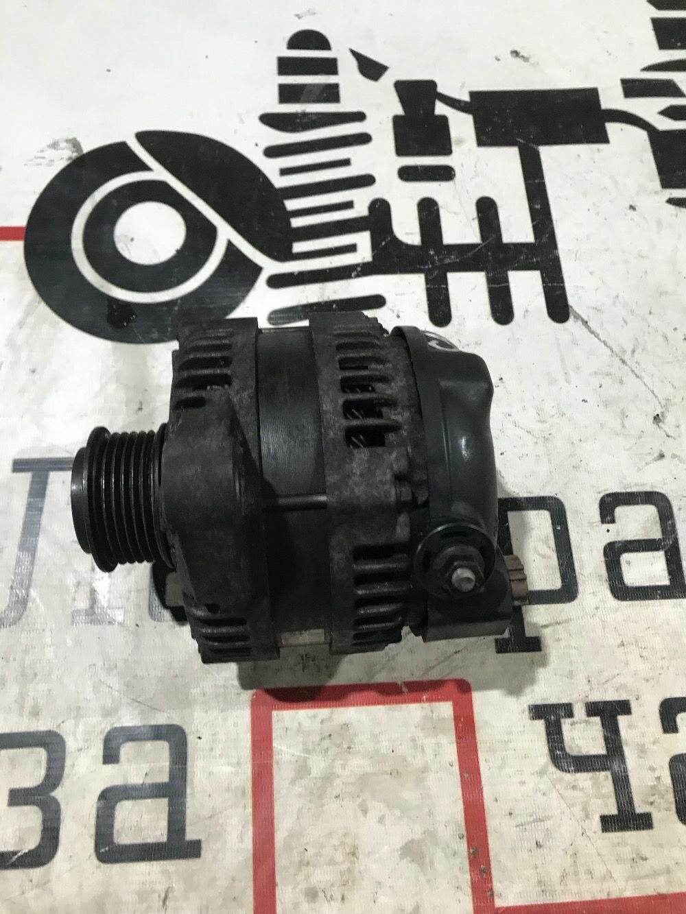 Генератор Hyundai Santa Fe II рестайлинг (2009—2012) 373002F200