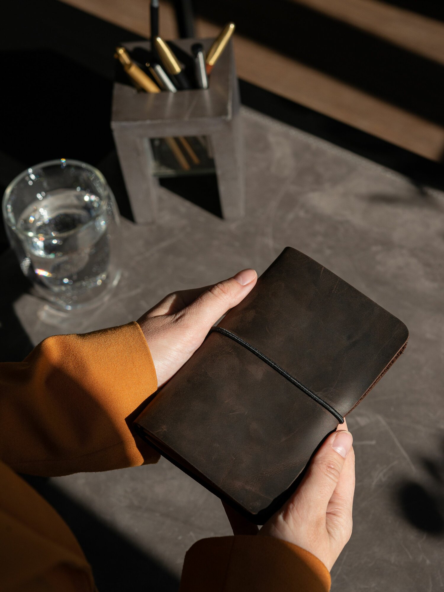 Блокнот со сменными тетрадями А6, записная книжка из натуральной кожи, 9х14,5см, 96 листов