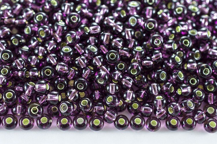 Бисер чешский PRECIOSA круглый 6/0 27060 фиолетовый, серебряная линия внутри, 50г
