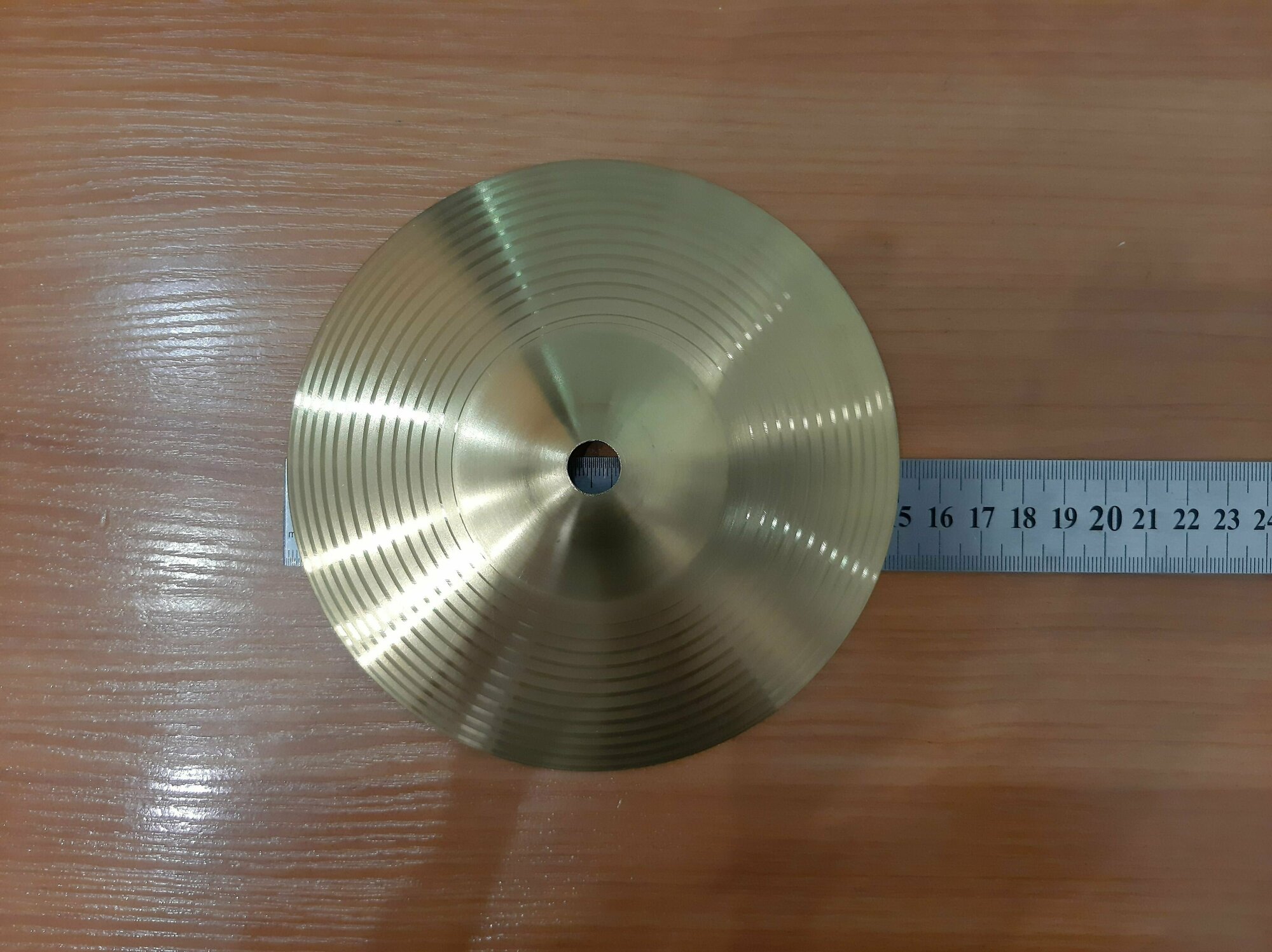 Тарелка сплэш 15 см. (около 6 дюймов). Товар уцененный