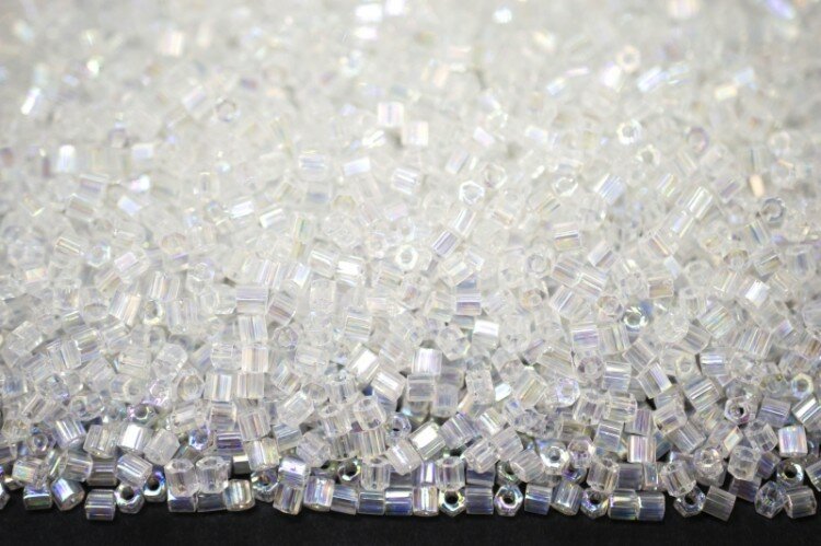Бисер японский TOHO Hexagon шестиугольный 11/0 #0161 хрусталь, радужный прозрачный, 5 грамм