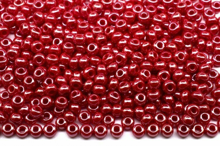 Бисер чешский PRECIOSA круглый 10/0 98190 красный непрозрачный блестящий, 5 грамм