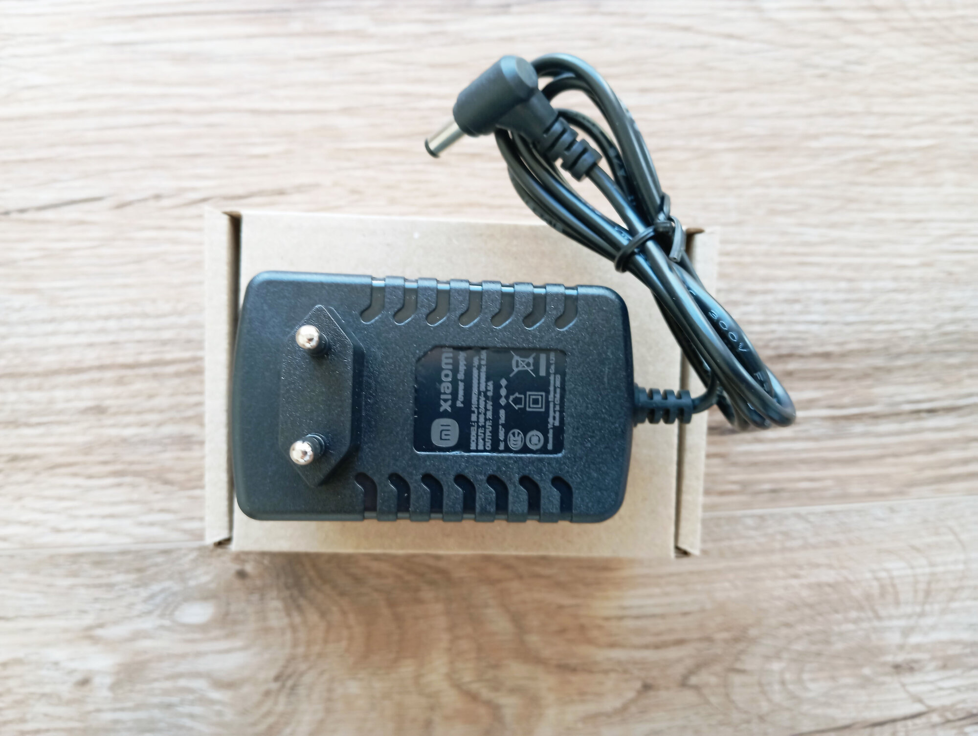 Зарядное устройство Xiaomi 26V 0.5A BLJ15W260050P для пылесоса