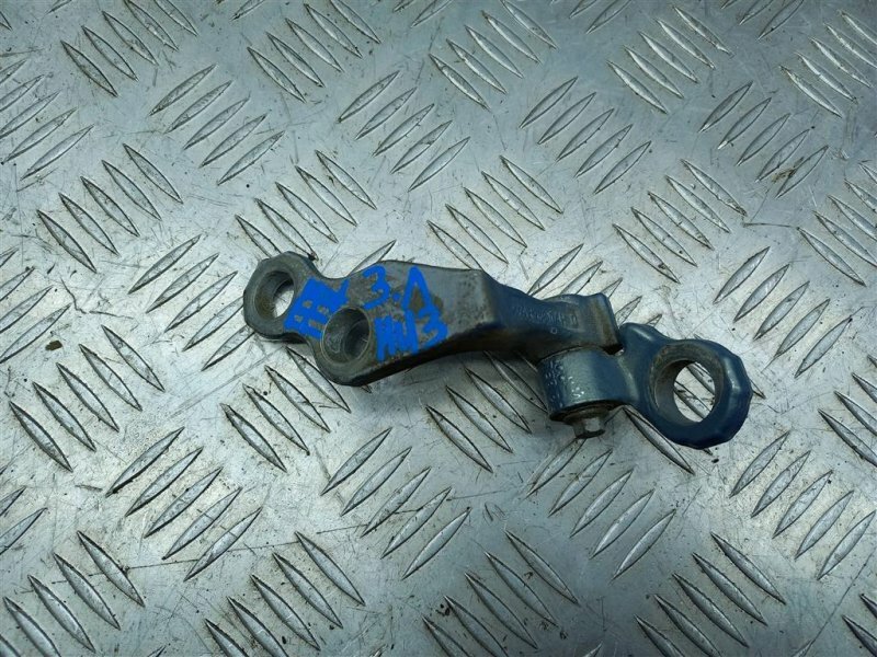 Б/У Петля двери задней левой нижняя Ford Focus 2 / Форд Фокус 2 1.8 QQDB 125Л.С. 2008