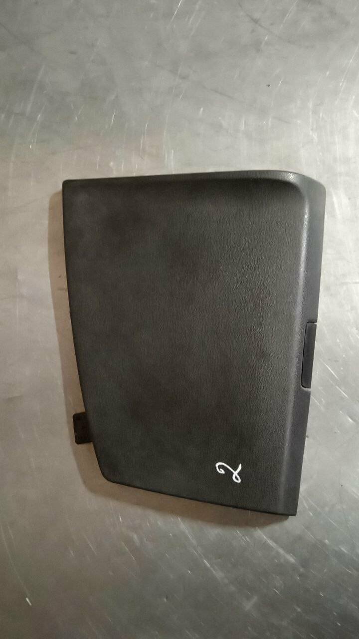 Крышка бардачка Ford Transit 7 2008