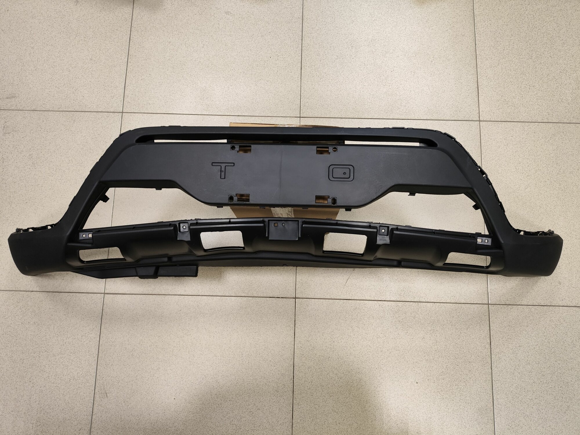 Бампер передний нижняя часть Chery Tiggo 2 [1.5 16V 4AT внедорожник] J692803511