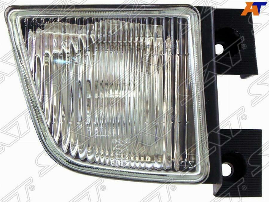 Фара противотуманная (Справа) Toyota Hiace 89-04 / Carina E 92-96 SAT ST-212-2010R | цена за 1 шт