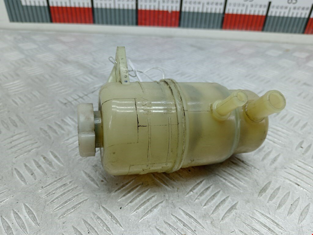 Бачок гидроусилителя Mitsubishi Outlander 2 (XL) MN101937 арт. 1961538