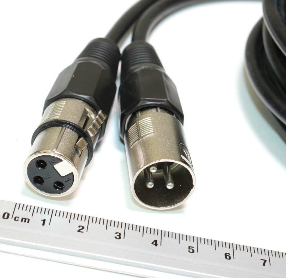 Шнур штекер XLR(M)-гнездо XLR(F) DAYTON (d 6 мм, 64*0,12) 15,0 м, DAYTON