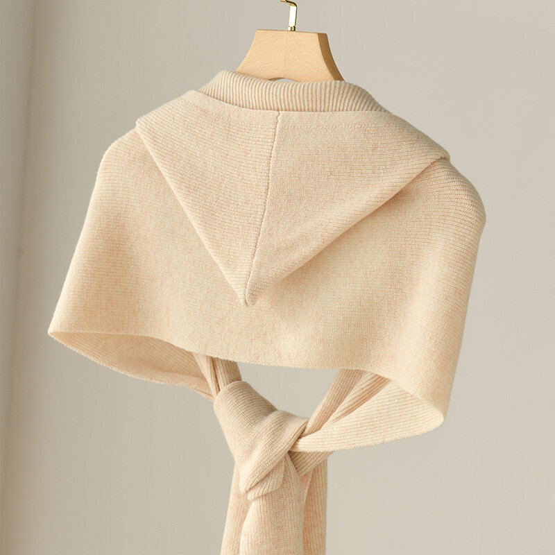 Шарф-капюшон для женщин