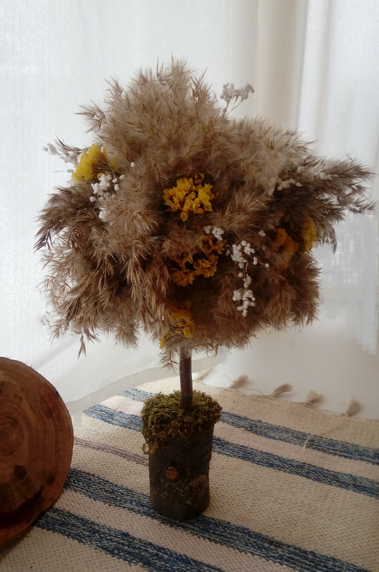 Топиарий Поделки домового "Солнечный лучик", дерево, сухоцветы, высота 40 см