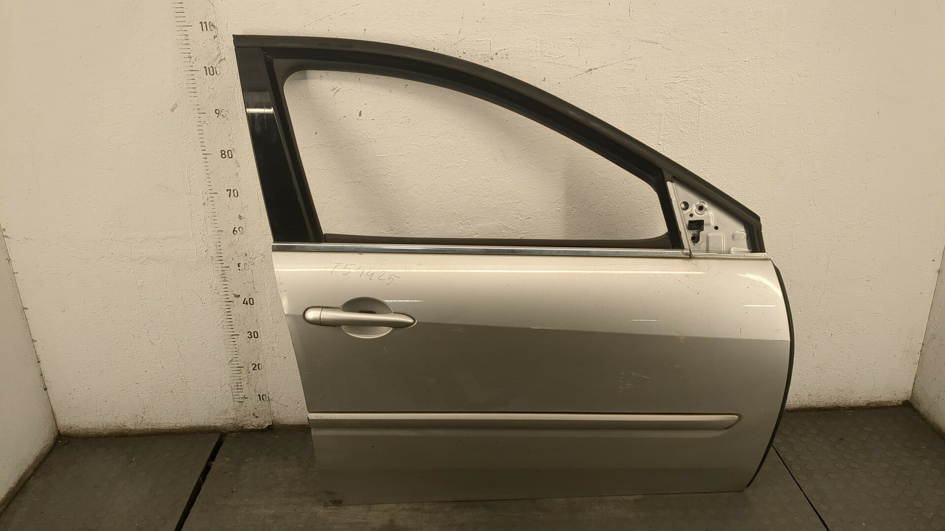 Дверь боковая (легковая) правая передняя Renault Laguna 3 Б/У