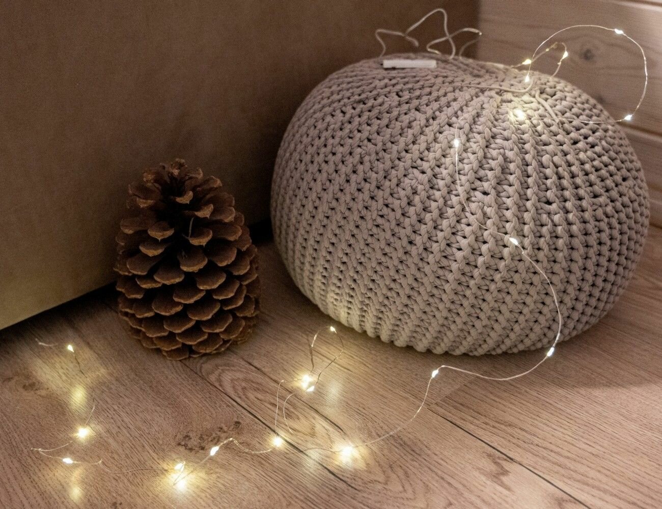 Гирлянда капельки, 20 теплых белых mini-LED, серебристая проволока, 1.9+0.3 м, батарейки, SNOWHOUSE LDM020WW-BO